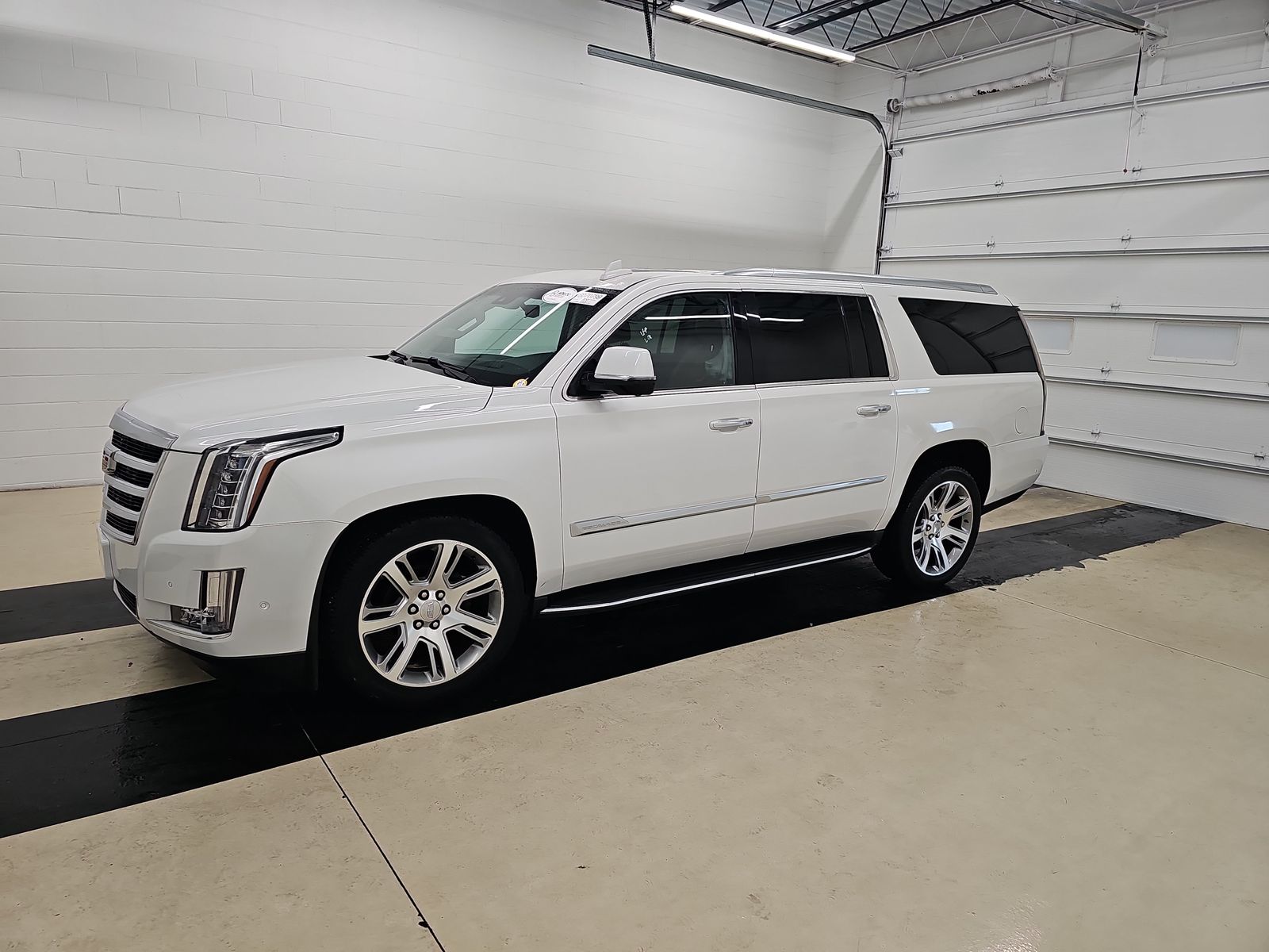 2017 Cadillac Escalade ESV Luxury 4WD 4dr Luxury | Adcock Brothers Inc