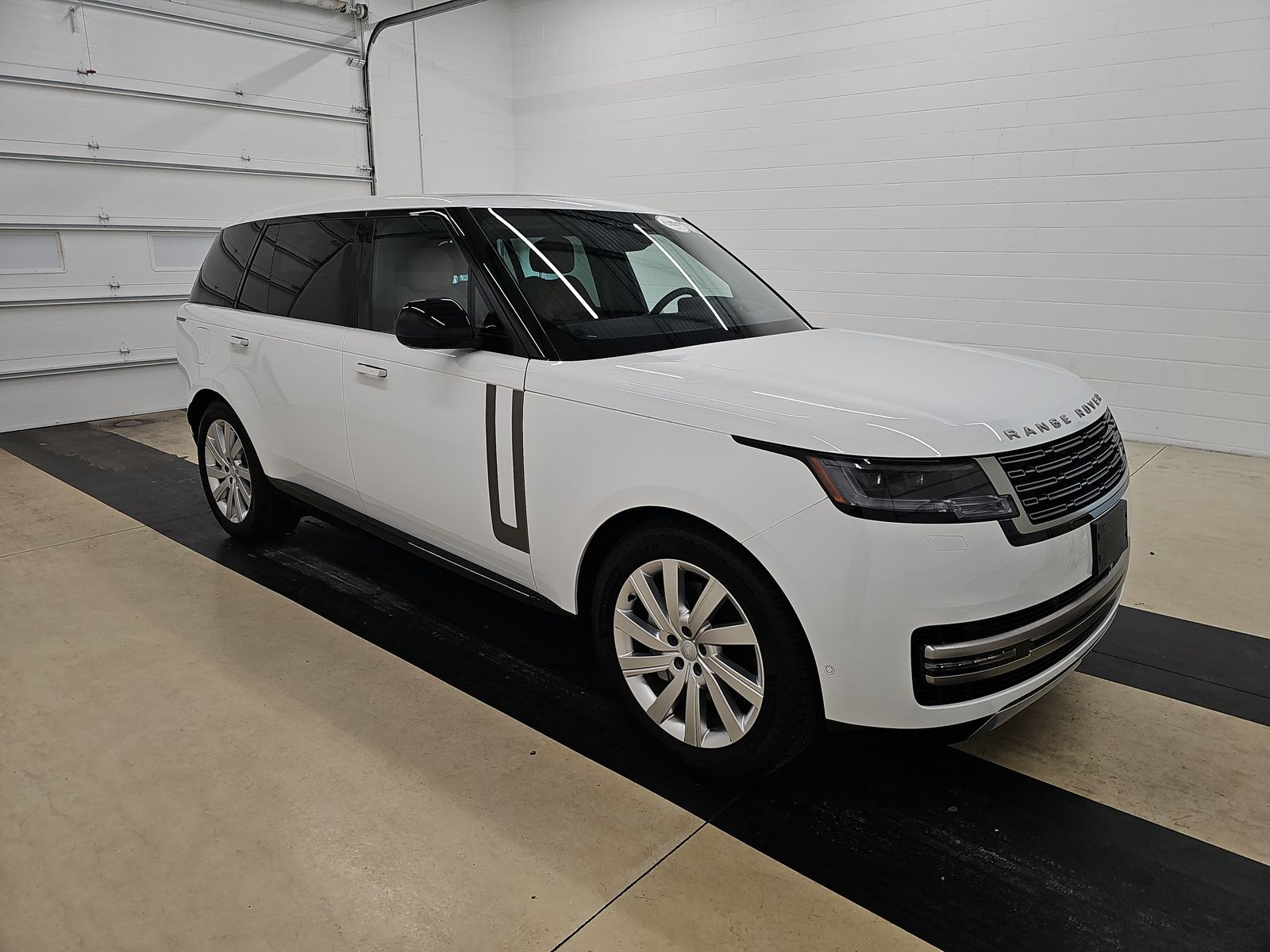 2024 Land Rover Range Rover P400 7 P400 SE LWB 7 Seat | Adcock Brothers Inc